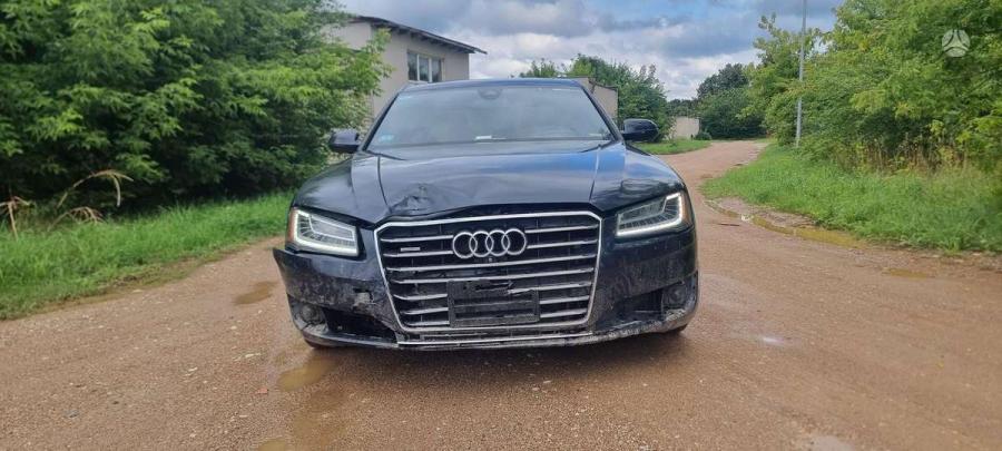 Blue Audi A8 2015 in Vilnius, with an engine capacity of 3.99 L and mileage of 142 thousand km for 10500 €, photo 1 on AUTOMOTO.COM.LV