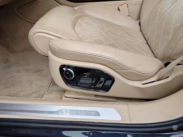 Blue Audi A8 2015 in Klaipeda, with an engine capacity of 3.99 L and mileage of 218 thousand km for 17500 €, photo 10 on AUTOMOTO.COM.LV