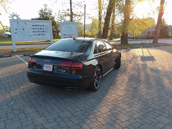 Blue Audi A8 2017 in Kelme, with an engine capacity of 3.00 L and mileage of 176 thousand km for 24000 €, photo 1 on AUTOMOTO.COM.LV