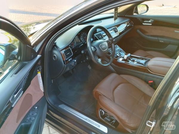 Blue Audi A8 2017 in Kelme, with an engine capacity of 3.00 L and mileage of 176 thousand km for 24000 €, photo 8 on AUTOMOTO.COM.LV