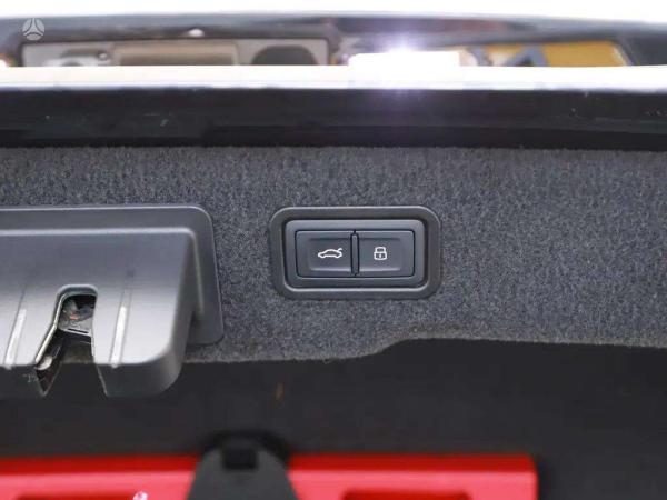 Zils Audi A8 2018 Šauļi, ar dzinēja tilpumu 2.97 L un nobraukumu 87 tūkst. km par 36500 €, foto 9 vietnē AUTOMOTO.COM.LV