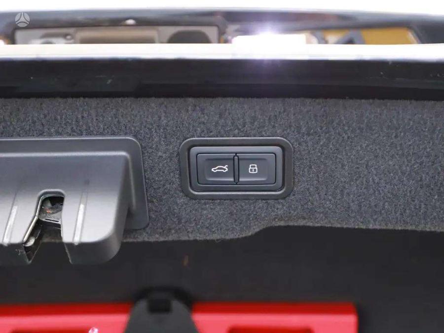 Zils Audi A8 2018 Šauļi, ar dzinēja tilpumu 2.97 L un nobraukumu 87 tūkst. km par 36500 €, foto 10 vietnē AUTOMOTO.COM.LV