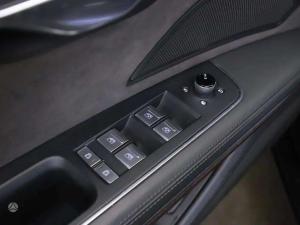 Zils Audi A8 2018 Šauļi, ar dzinēja tilpumu 2.97 L un nobraukumu 87 tūkst. km par 36500 €, foto 26 vietnē AUTOMOTO.COM.LV