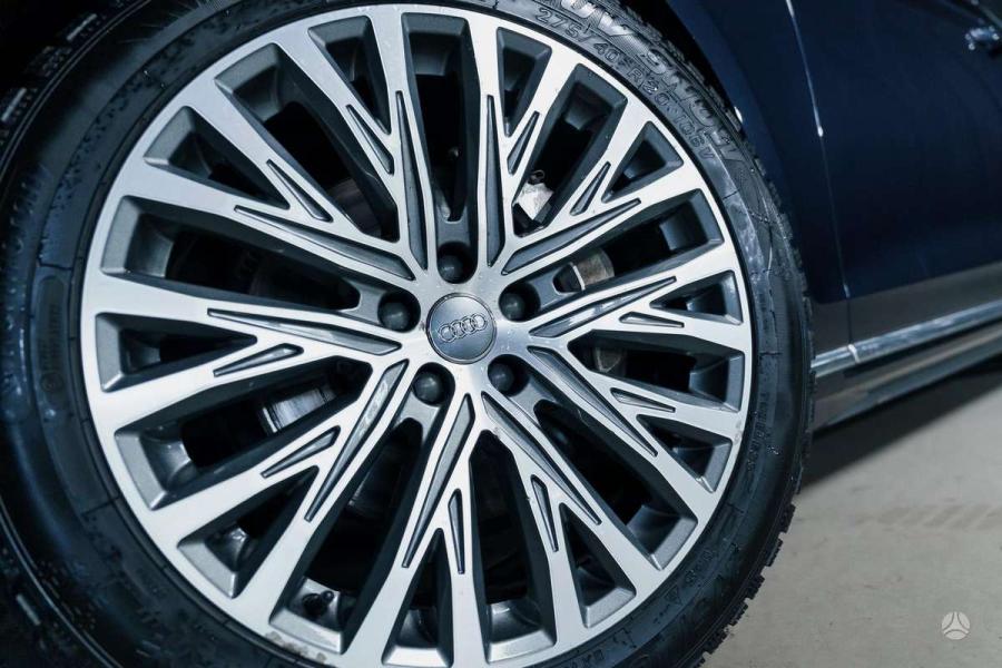Zils Audi A8 2018 Viļņa, ar dzinēja tilpumu 2.97 L un nobraukumu 174 tūkst. km par 33999 €, foto 13 vietnē AUTOMOTO.COM.LV