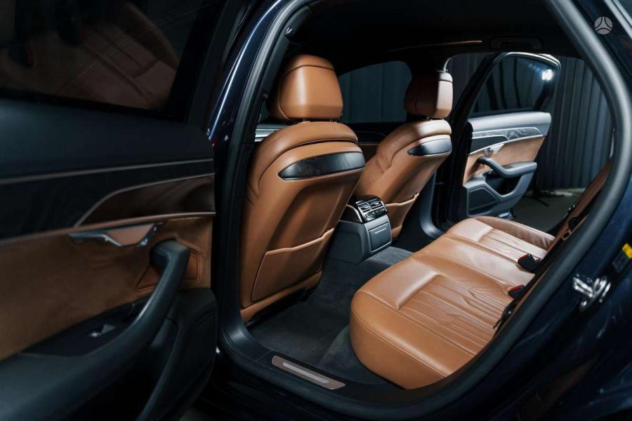 Zils Audi A8 2018 Viļņa, ar dzinēja tilpumu 2.97 L un nobraukumu 174 tūkst. km par 33999 €, foto 39 vietnē AUTOMOTO.COM.LV