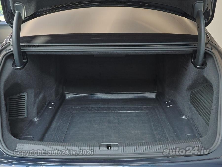 Zils Audi A8 2019 Tallina, ar dzinēja tilpumu 3.00 L un nobraukumu 100 tūkst. km par 44900 €, foto 25 vietnē AUTOMOTO.COM.LV