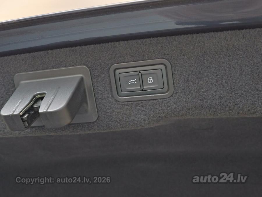 Zils Audi A8 2019 Tallina, ar dzinēja tilpumu 3.00 L un nobraukumu 100 tūkst. km par 44900 €, foto 26 vietnē AUTOMOTO.COM.LV