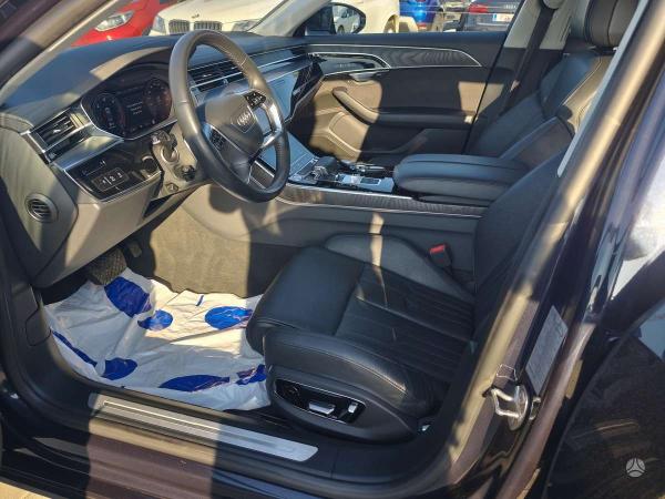 Blue Audi A8 2019 in Taurage, with an engine capacity of 2.97 L and mileage of 219 thousand km for 29900 €, photo 8 on AUTOMOTO.COM.LV