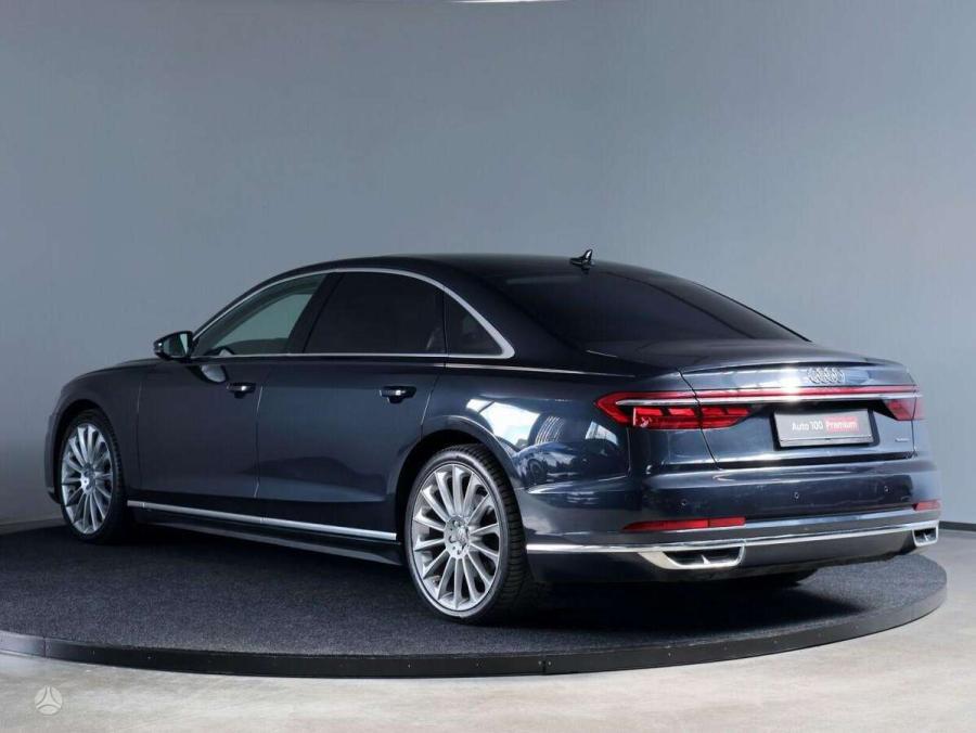 Blue Audi A8 2019 in Tallinn, with an engine capacity of 2.97 L and mileage of 100 thousand km for 44900 €, photo 5 on AUTOMOTO.COM.LV