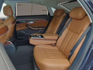 Blue Audi A8 2019 in Tallinn, with an engine capacity of 2.97 L and mileage of 100 thousand km for 44900 €, photo 14 on AUTOMOTO.COM.LV