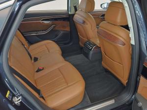 Blue Audi A8 2019 in Tallinn, with an engine capacity of 2.97 L and mileage of 100 thousand km for 44900 €, photo 16 on AUTOMOTO.COM.LV