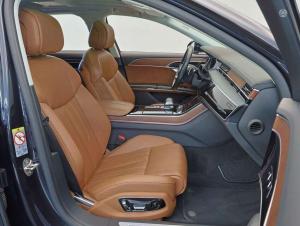 Blue Audi A8 2019 in Tallinn, with an engine capacity of 2.97 L and mileage of 100 thousand km for 44900 €, photo 18 on AUTOMOTO.COM.LV