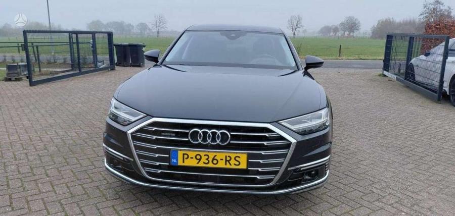 Blue Audi A8 2021 in Kaunas, with an engine capacity of 3.00 L and mileage of 140 thousand km for 36179 €, photo 2 on AUTOMOTO.COM.LV