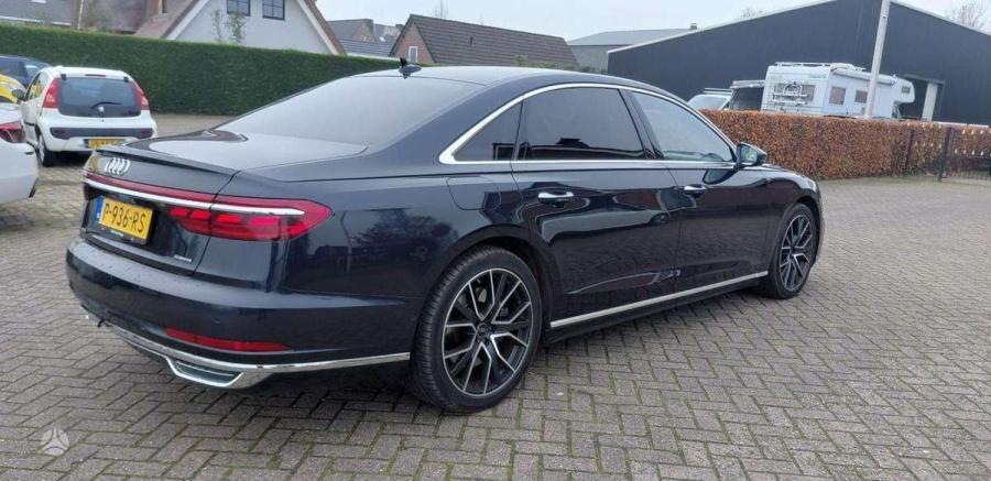 Blue Audi A8 2021 in Kaunas, with an engine capacity of 3.00 L and mileage of 140 thousand km for 36179 €, photo 4 on AUTOMOTO.COM.LV