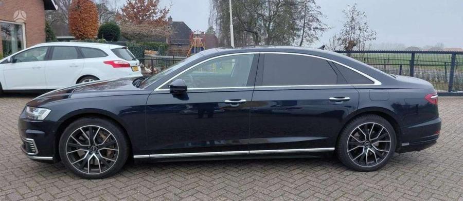 Blue Audi A8 2021 in Kaunas, with an engine capacity of 3.00 L and mileage of 140 thousand km for 36179 €, photo 7 on AUTOMOTO.COM.LV