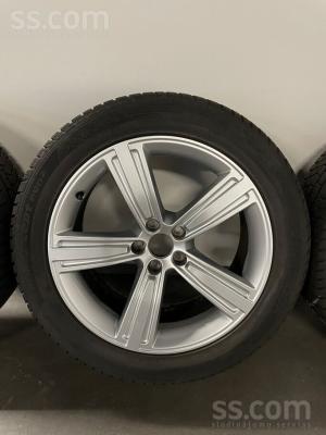Zils Audi A8 2022 Tallina, ar dzinēja tilpumu 3.00 L un nobraukumu 74 tūkst. km par 51500 €, foto 26 vietnē AUTOMOTO.COM.LV