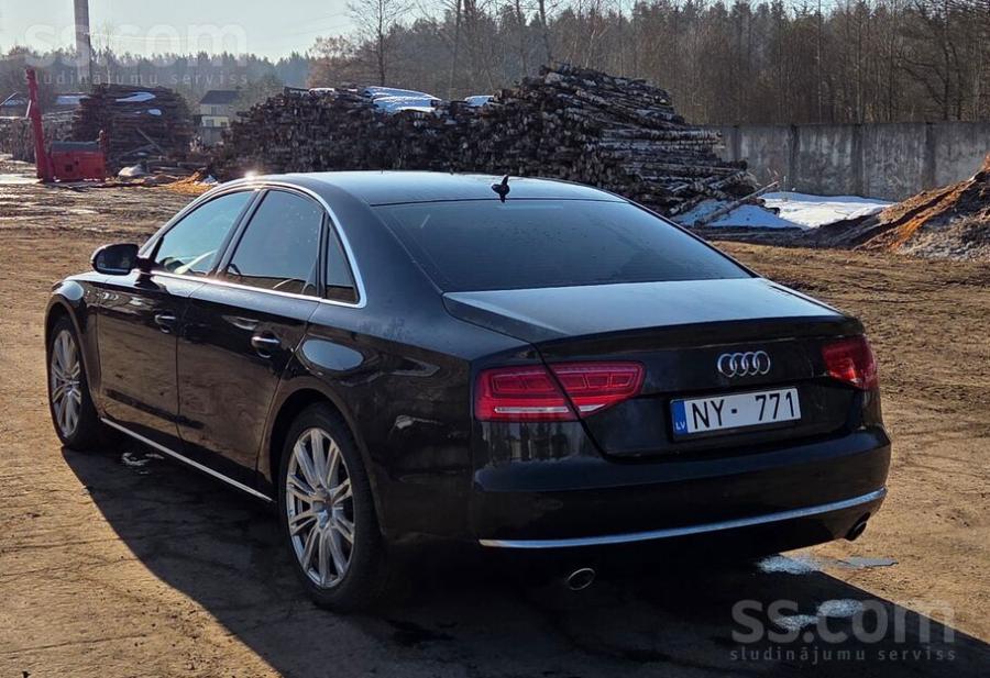 Brown Audi A8 2011 in Daugavpils, with an engine capacity of 3.00 L and mileage of 270 thousand km for 14500 €, photo 3 on AUTOMOTO.COM.LV
