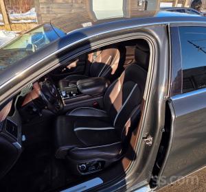 Brown Audi A8 2011 in Daugavpils, with an engine capacity of 3.00 L and mileage of 270 thousand km for 14500 €, photo 11 on AUTOMOTO.COM.LV