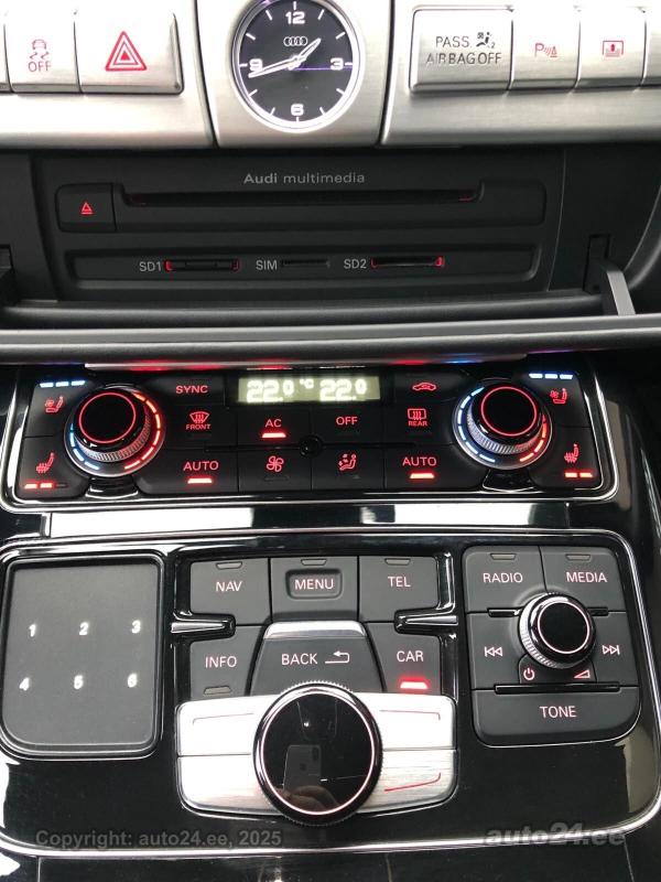 Brown Audi A8 2012 in Voru, with an engine capacity of 4.20 L and mileage of 351 thousand km for 17900 €, photo 11 on AUTOMOTO.COM.LV