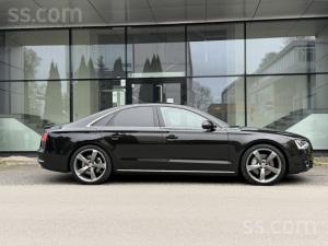 Brūns Audi A8 2012 Rīga, ar dzinēja tilpumu 4.20 L un nobraukumu 309 tūkst. km par 18000 €, foto 9 vietnē AUTOMOTO.COM.LV