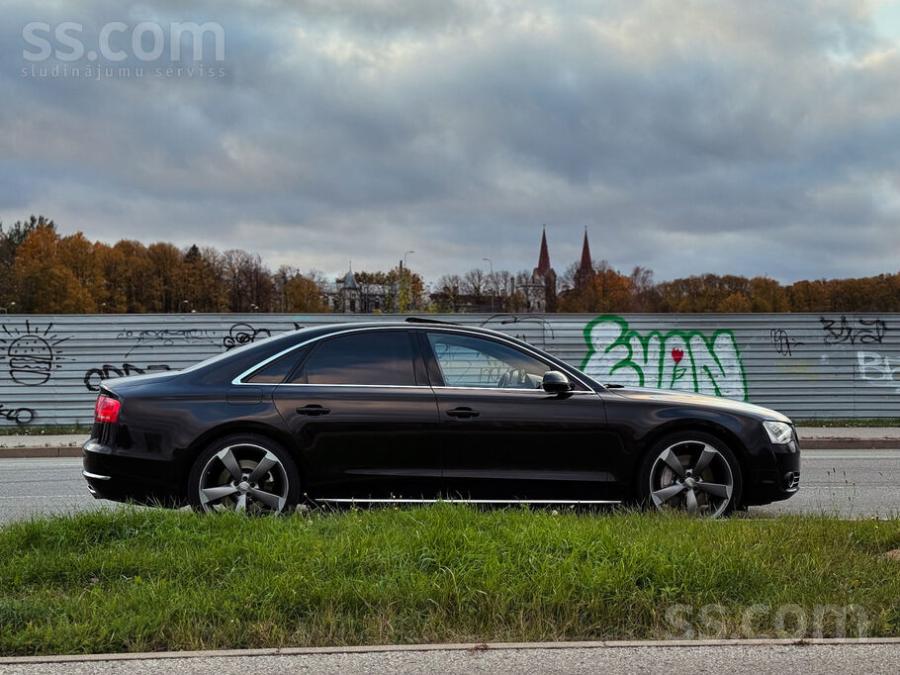 Brūns Audi A8 2012 Rīga, ar dzinēja tilpumu 4.20 L un nobraukumu 309 tūkst. km par 18000 €, foto 29 vietnē AUTOMOTO.COM.LV