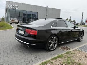 Brown Audi A8 2012 in Riga, with an engine capacity of 4.20 L and mileage of 309 thousand km for 21000 €, photo 6 on AUTOMOTO.COM.LV