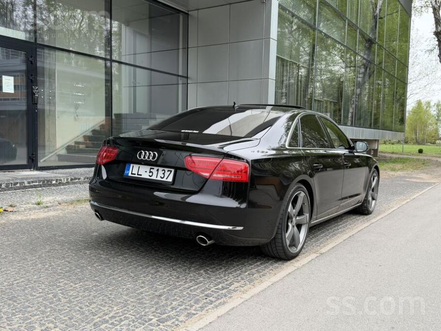 Brown Audi A8 2012 in Riga, with an engine capacity of 4.20 L and mileage of 309 thousand km for 21000 €, photo 8 on AUTOMOTO.COM.LV