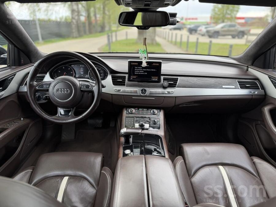 Brown Audi A8 2012 in Riga, with an engine capacity of 4.20 L and mileage of 309 thousand km for 21000 €, photo 9 on AUTOMOTO.COM.LV