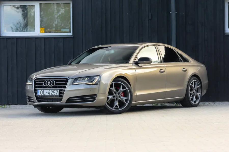 Brūns Audi A8 2013 Jelgava, ar dzinēja tilpumu 3.00 L un nobraukumu 262 tūkst. km par 15900 €, foto 1 vietnē AUTOMOTO.COM.LV