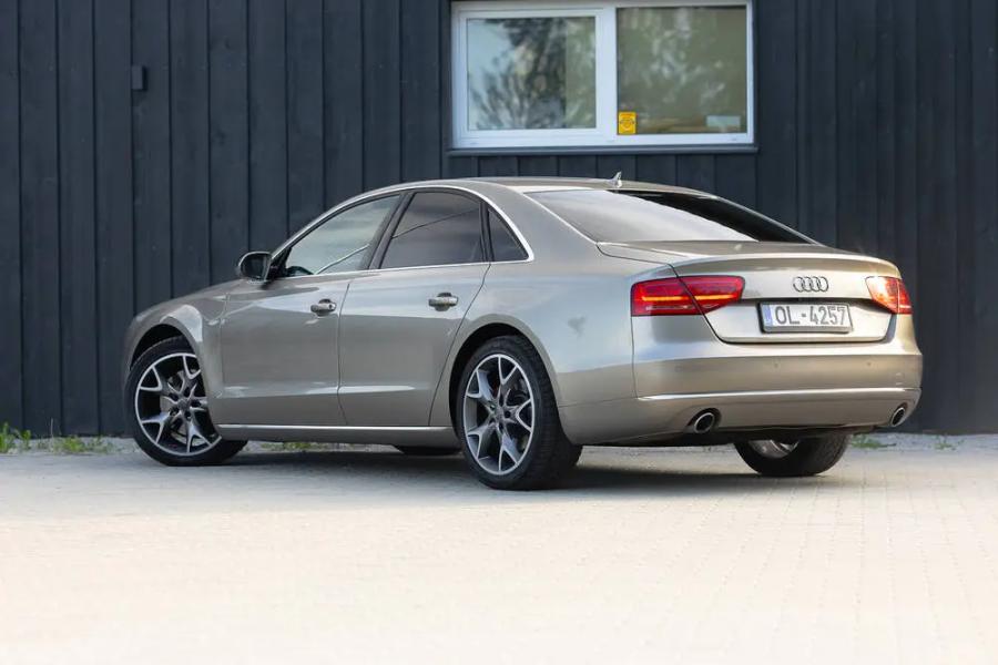 Brūns Audi A8 2013 Jelgava, ar dzinēja tilpumu 3.00 L un nobraukumu 262 tūkst. km par 15900 €, foto 4 vietnē AUTOMOTO.COM.LV