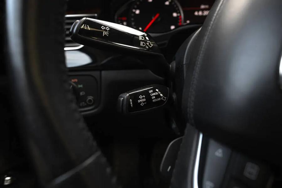 Brūns Audi A8 2013 Jelgava, ar dzinēja tilpumu 3.00 L un nobraukumu 262 tūkst. km par 15900 €, foto 18 vietnē AUTOMOTO.COM.LV