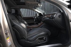 Brūns Audi A8 2013 Jelgava, ar dzinēja tilpumu 3.00 L un nobraukumu 262 tūkst. km par 15900 €, foto 24 vietnē AUTOMOTO.COM.LV