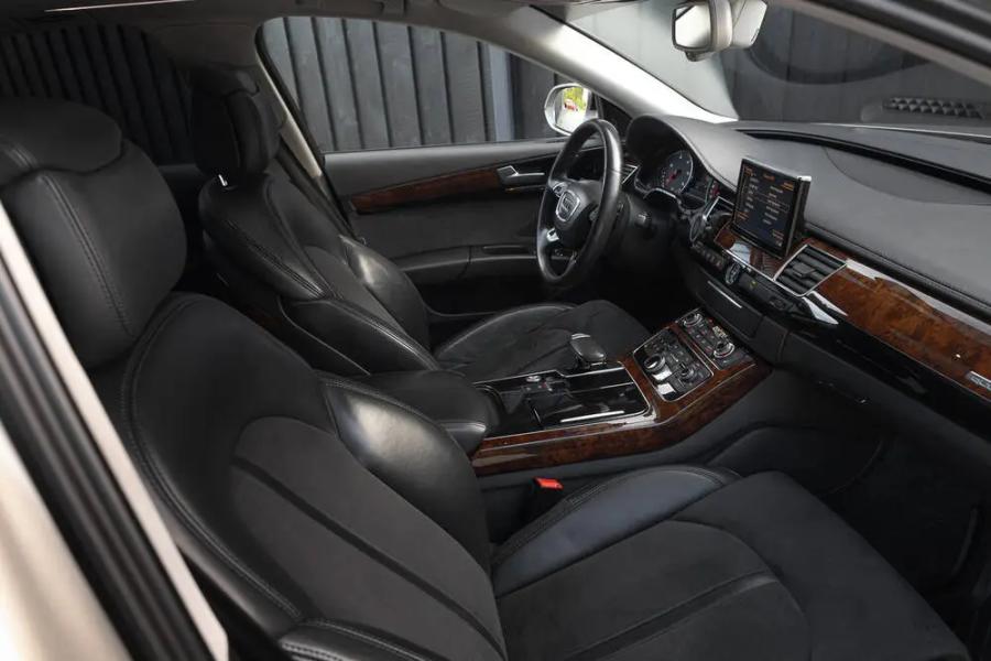 Brūns Audi A8 2013 Jelgava, ar dzinēja tilpumu 3.00 L un nobraukumu 262 tūkst. km par 15900 €, foto 25 vietnē AUTOMOTO.COM.LV