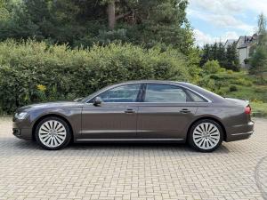 Brown Audi A8 2015 in Vilnius, with an engine capacity of 2.97 L and mileage of 182 thousand km for 18200 €, photo 4 on AUTOMOTO.COM.LV