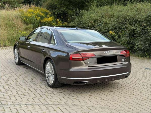 Ауди А8 2015 в Вильнюс на AUTOMOTO.COM.LV Коричневый Ауди А8 2015 в Вильнюс, объемом двигателя 2.97 л и пробегом 182 тыс. км за 18200 €, фото 6 на AUTOMOTO.COM.LV