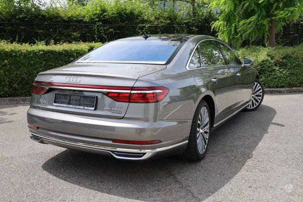 Brown Audi A8 2019 in Vilnius, with an engine capacity of 3.00 L and mileage of 140 thousand km for 41999 €, photo 6 on AUTOMOTO.COM.LV