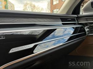 Brown Audi A8 2021 in Riga, with an engine capacity of 3.00 L and mileage of 180 thousand km for 37450 €, photo 17 on AUTOMOTO.COM.LV