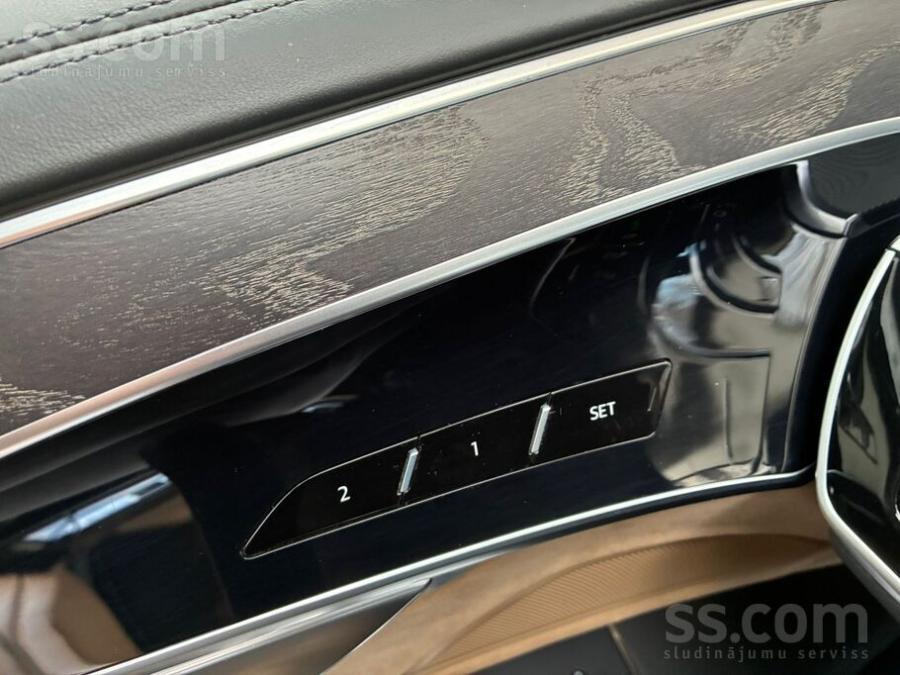 Brown Audi A8 2021 in Riga, with an engine capacity of 3.00 L and mileage of 180 thousand km for 37450 €, photo 18 on AUTOMOTO.COM.LV