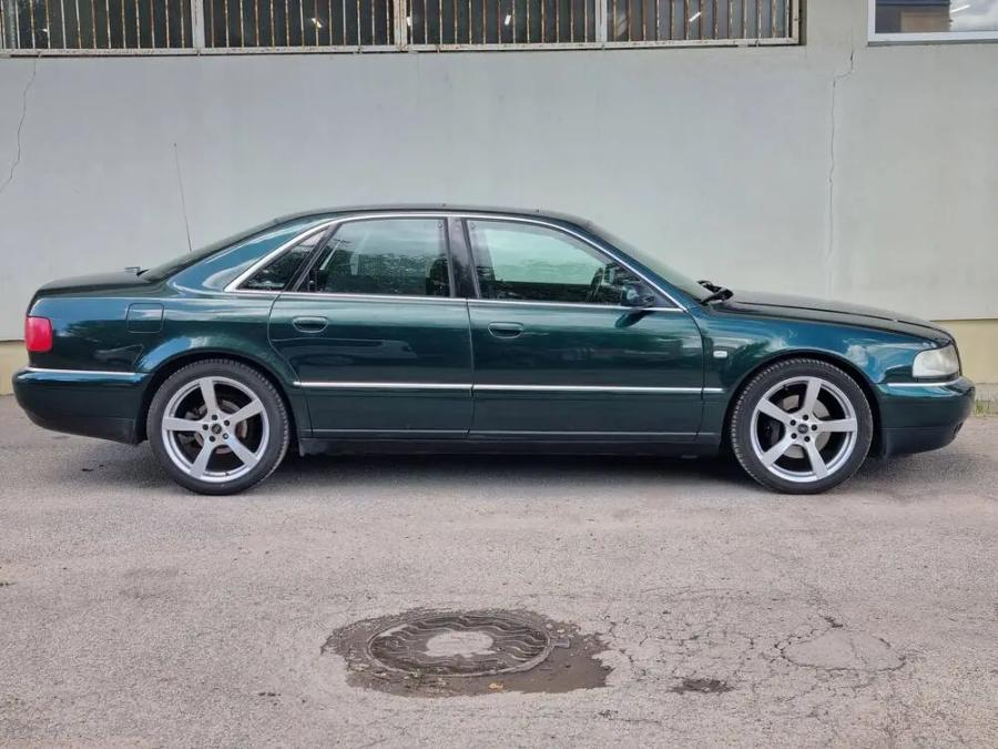 Zaļš Audi A8 1999 Ogre, ar dzinēja tilpumu 2.50 L un nobraukumu 423 tūkst. km par 3150 €, foto 5 vietnē AUTOMOTO.COM.LV