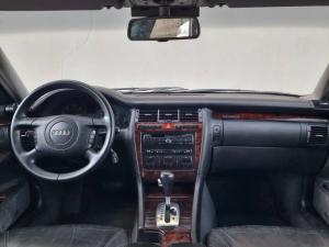 Zaļš Audi A8 1999 Ogre, ar dzinēja tilpumu 2.50 L un nobraukumu 423 tūkst. km par 3150 €, foto 14 vietnē AUTOMOTO.COM.LV
