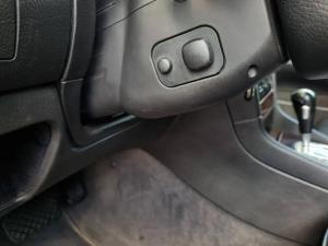 Zaļš Audi A8 1999 Ogre, ar dzinēja tilpumu 2.50 L un nobraukumu 423 tūkst. km par 3150 €, foto 18 vietnē AUTOMOTO.COM.LV