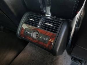 Zaļš Audi A8 1999 Ogre, ar dzinēja tilpumu 2.50 L un nobraukumu 423 tūkst. km par 3150 €, foto 21 vietnē AUTOMOTO.COM.LV