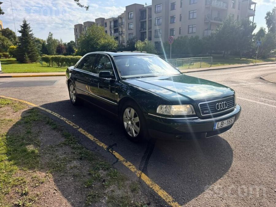 Green Audi A8 2001 in Riga, with an engine capacity of 3.30 L and mileage of 298 thousand km for 4000 €, photo 5 on AUTOMOTO.COM.LV