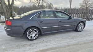 Green Audi A8 2002 in Vilnius, with an engine capacity of 4.20 L and mileage of 381 thousand km for 3333 €, photo 5 on AUTOMOTO.COM.LV