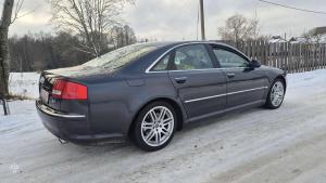 Green Audi A8 2002 in Vilnius, with an engine capacity of 4.20 L and mileage of 381 thousand km for 3333 €, photo 6 on AUTOMOTO.COM.LV