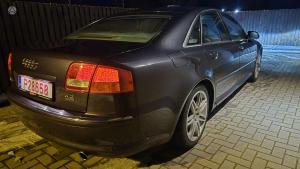 Green Audi A8 2002 in Vilnius, with an engine capacity of 4.20 L and mileage of 381 thousand km for 3333 €, photo 17 on AUTOMOTO.COM.LV