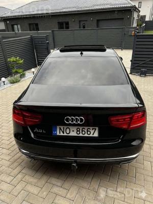 Zaļš Audi A8 2011 Ventspils, ar dzinēja tilpumu 3.00 L un nobraukumu 320 tūkst. km par 16500 €, foto 5 vietnē AUTOMOTO.COM.LV