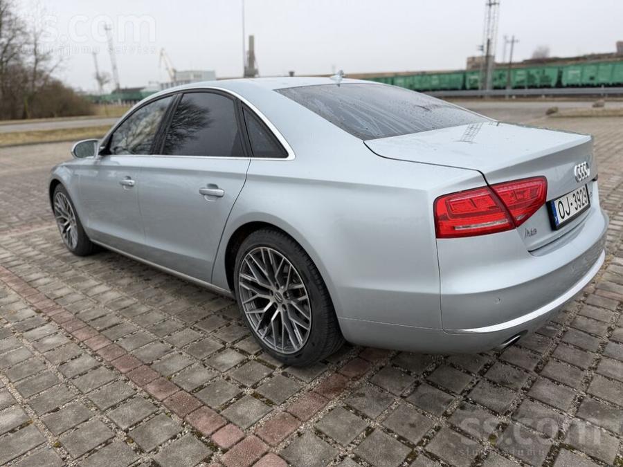 Grey Audi A8 2013 in Ventspils, with an engine capacity of 2.00 L and mileage of 156 thousand km for 20000 €, photo 4 on AUTOMOTO.COM.LV
