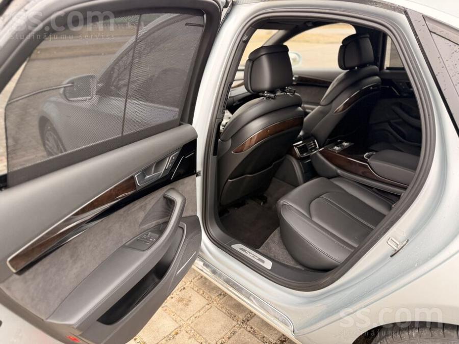 Grey Audi A8 2013 in Ventspils, with an engine capacity of 2.00 L and mileage of 156 thousand km for 20000 €, photo 14 on AUTOMOTO.COM.LV