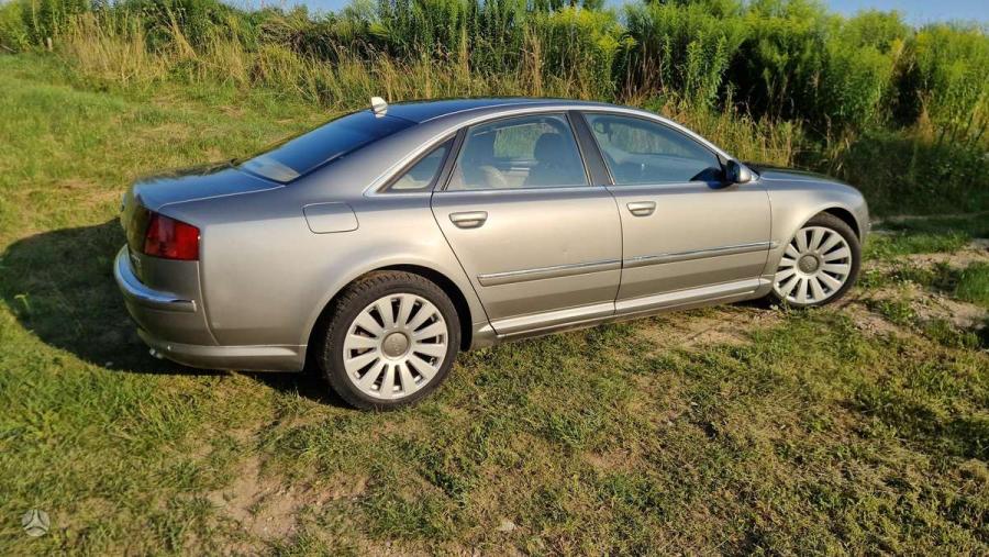 Pelēks Audi A8 2003 Viļņa, ar dzinēja tilpumu 3.94 L un nobraukumu 330 tūkst. km par 2100 €, foto 7 vietnē AUTOMOTO.COM.LV